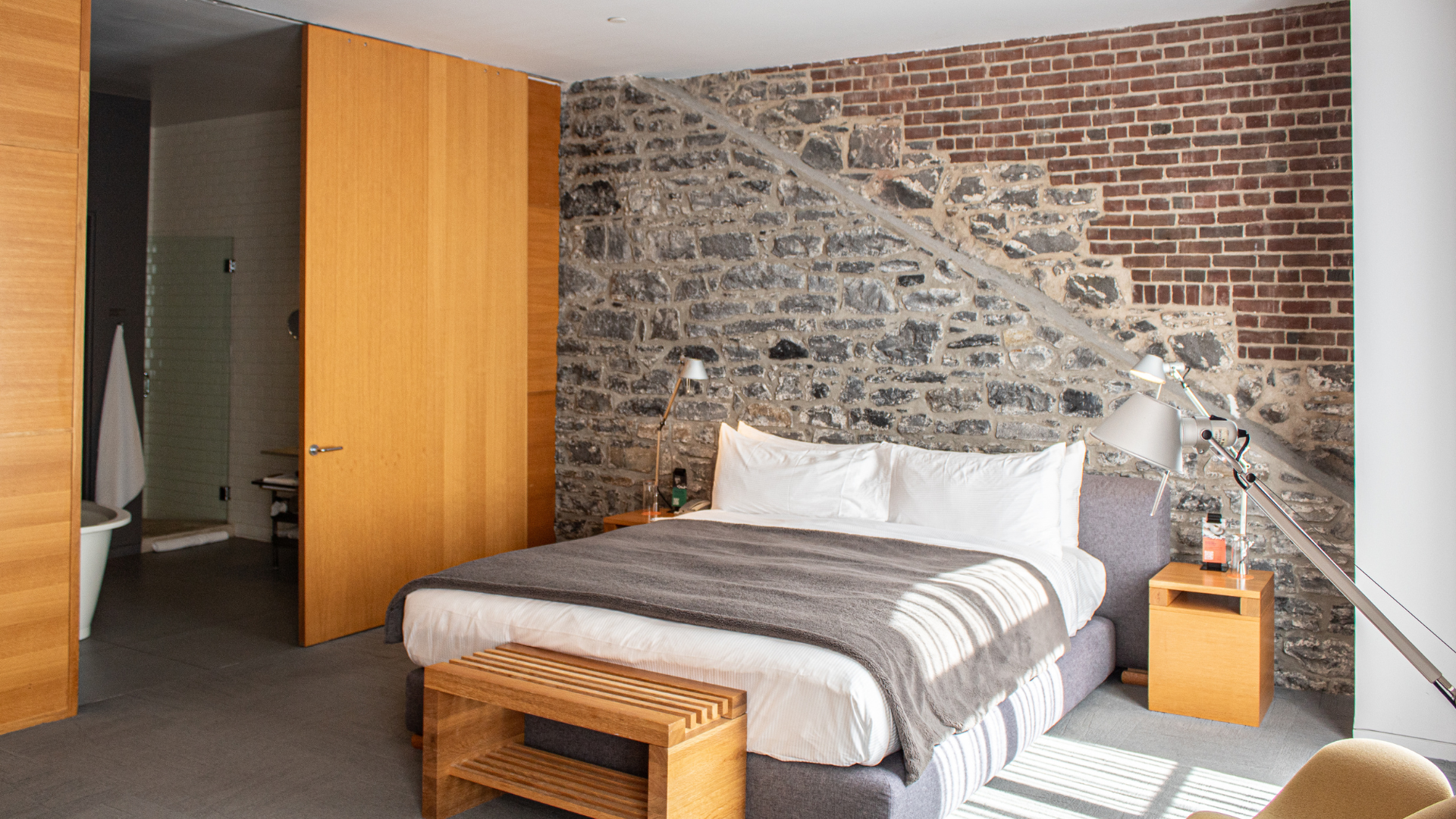 Hotel Gault - Boutique Hotel - Old Montreal